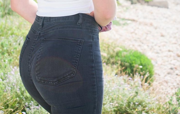 Best Jeans for Muffin Tops | Polish and Pearls