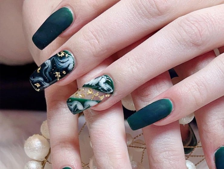 24 Beautiful Marble Nail Designs That'll Wow Your Man | Polish and Pearls